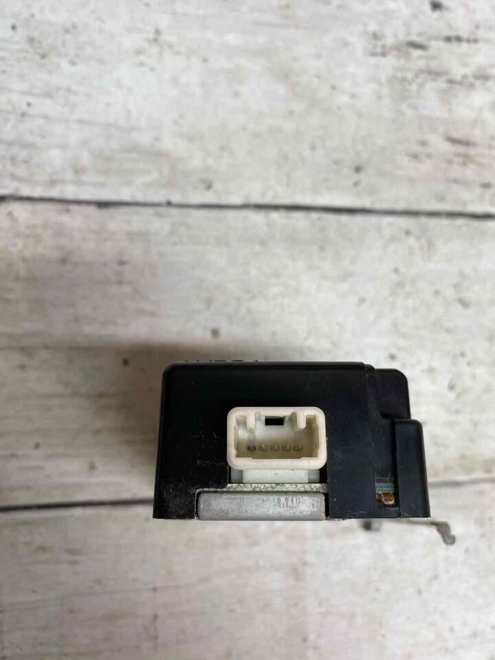Toyota 4runner keyless entry 10 19 door control module receiver OEM 89 ...