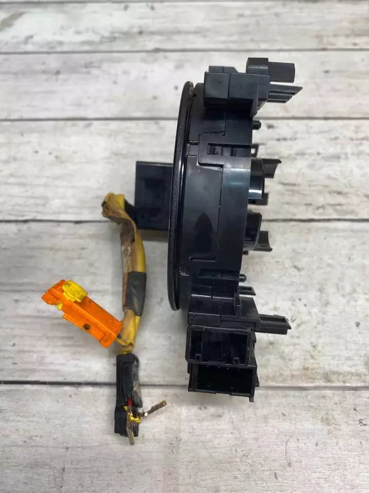 Toyota Corolla clockspring 2015 8430702220 OEM broken plugs – INSIDE AUTO