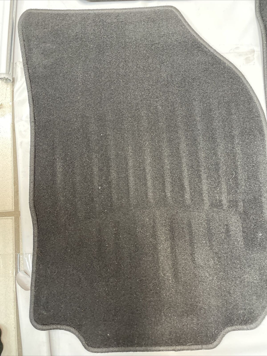 2018 2021 CHEVY EQUINOX COMPLETE SET OF 4 MATS ASSY OEM 84265141 ...