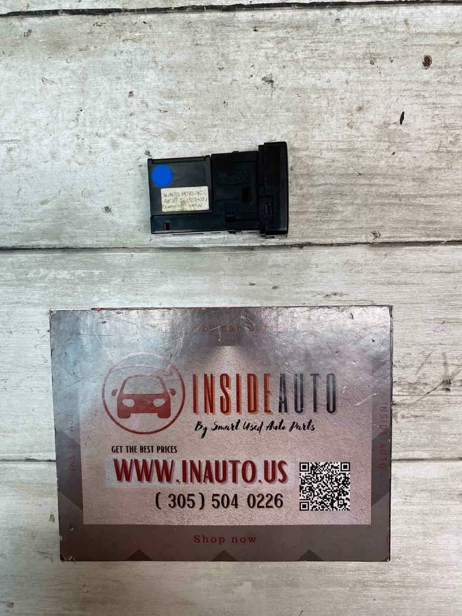 2015 2020 TOYOTA 4RUNNER USB PORT OEM – INSIDE AUTO